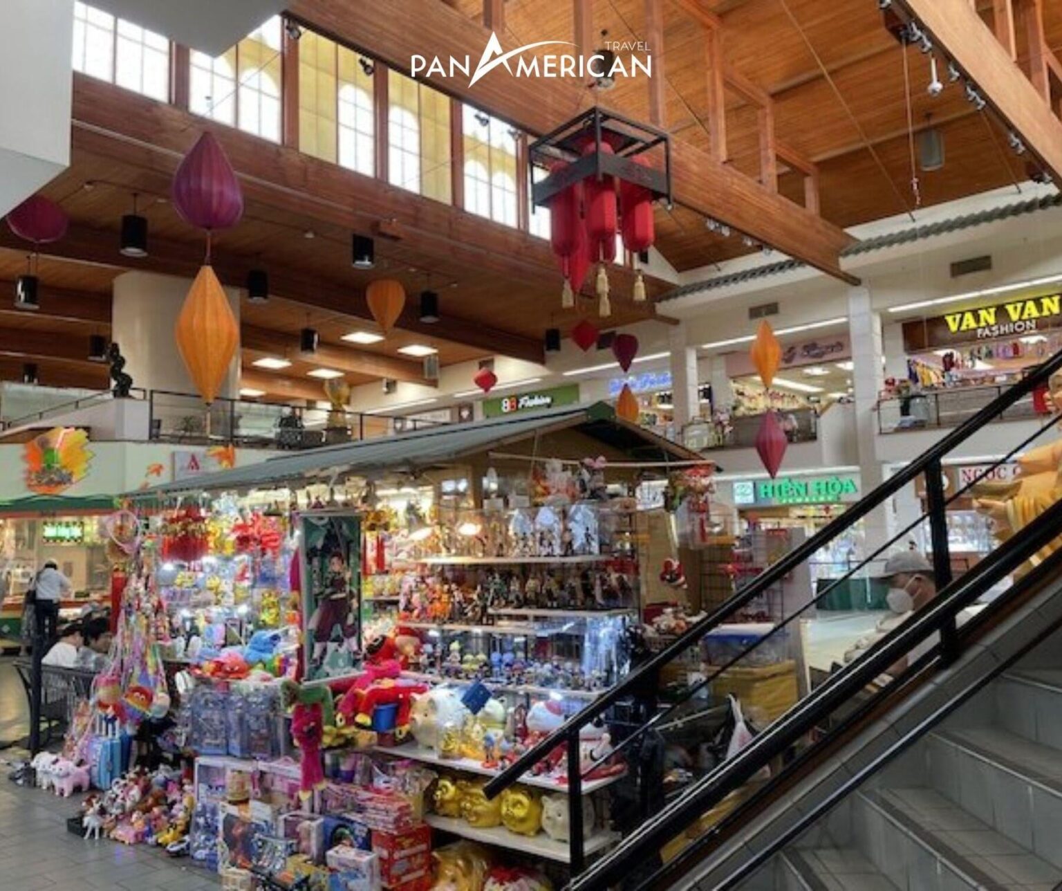 Trung tâm Phước Lộc Thọ - Bên trong khu Chợ Việt lớn nhất nước Mỹ có gì ...